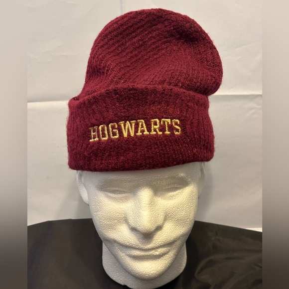 Harry Potter H&M | Accessories | Hm Harry Potter Hogwarts Embroidered ...